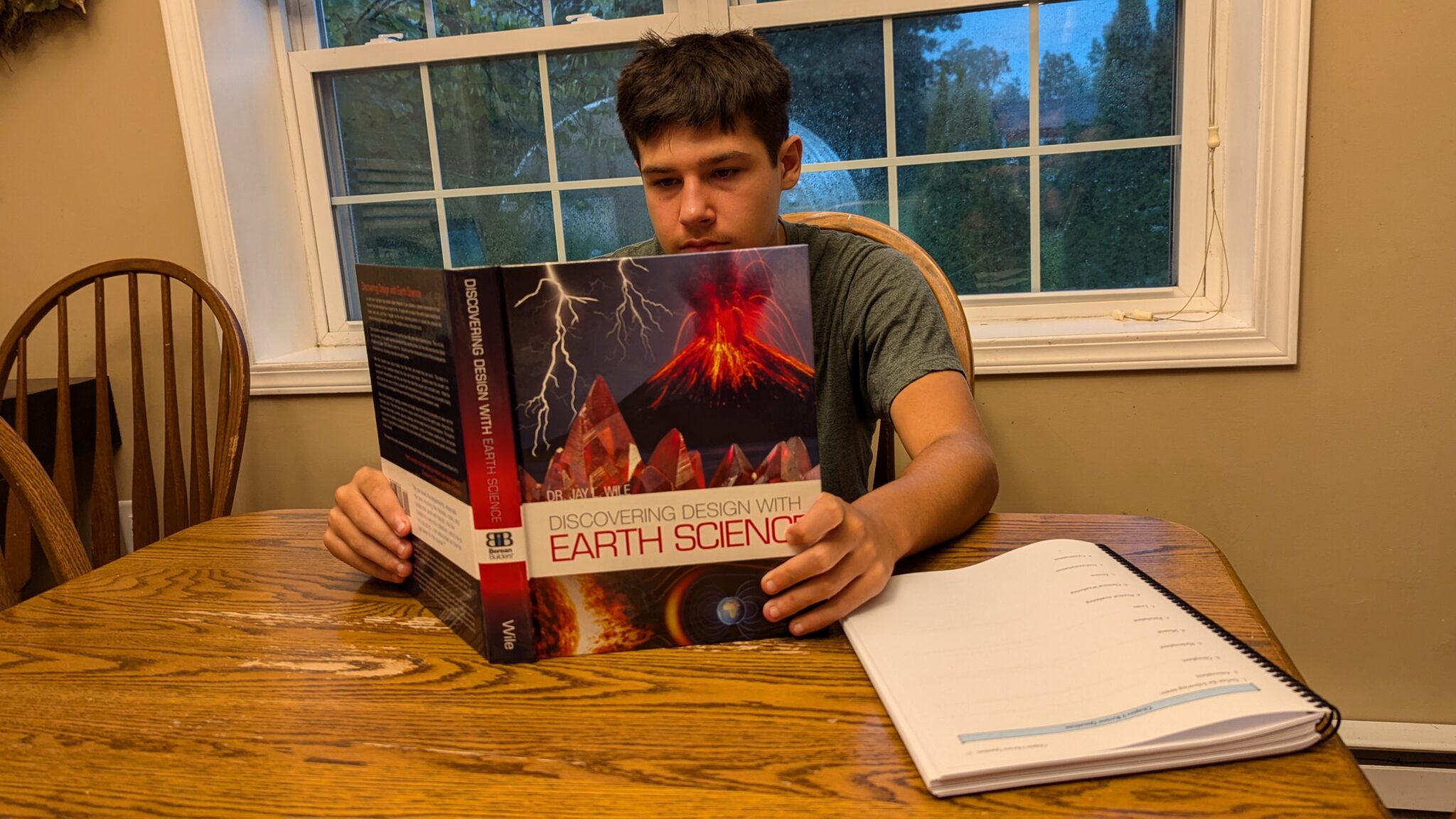 Teaching Earth Science to Homeschoolers: A Comprehensive Guide